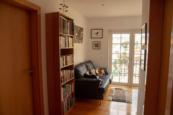 Oak Tree Guest House, Beautiful Airbnb. - Sesimbra