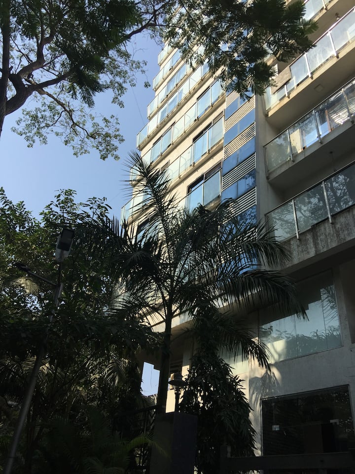Juhu Elite Terrace Flat 1001 - 