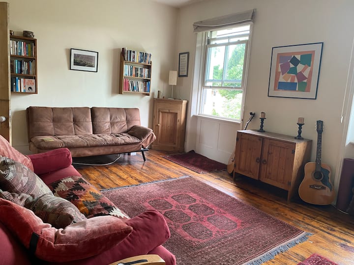 Beautiful 2 Bed Flat On Albion Road - London