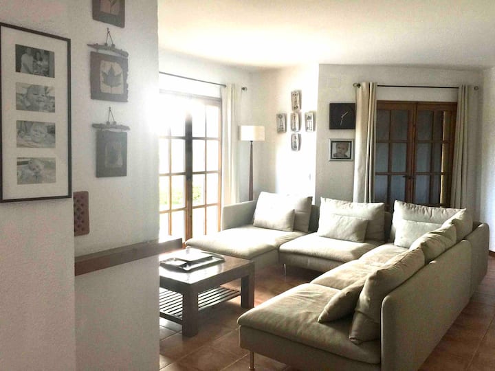 Catalan Villa With Pool, Wifi & The Beach 5km Away - Aigua Blava