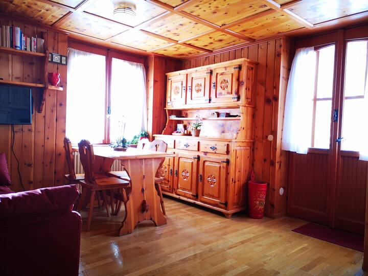 Bilocale In Paese  A Gressoney La Trinitè - Champoluc
