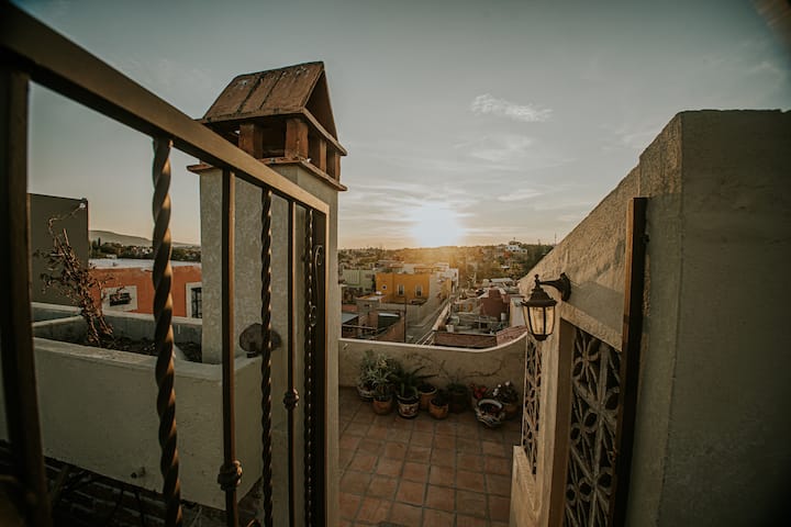 Casa San Miguel |Sleeps 16 | Near Downtown | Group - San Miguel de Allende