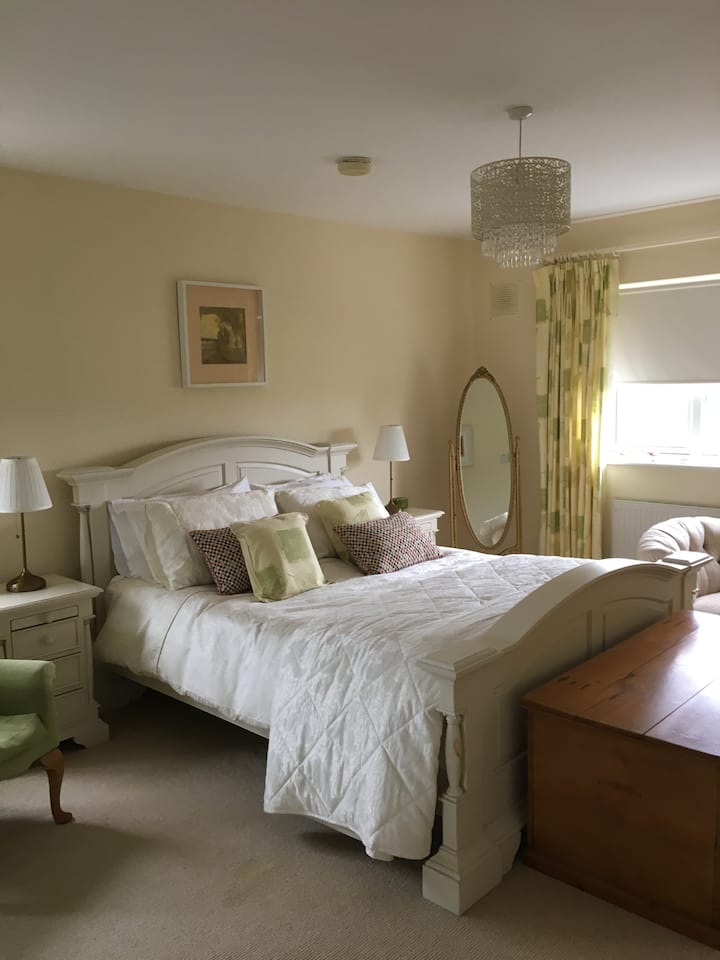 Beautiful Bed And Breakfast In Tranquil Setting - Kilkenny