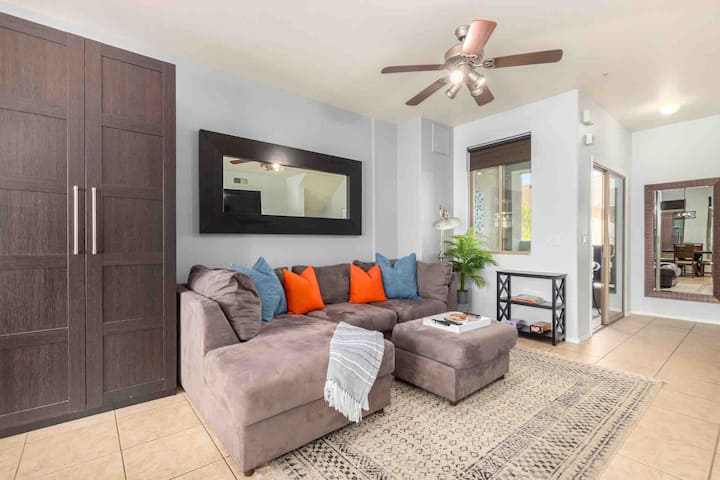 Walk To Cubs! + Hot Tub + Garage *90 Day Minimum* - Tempe, AZ