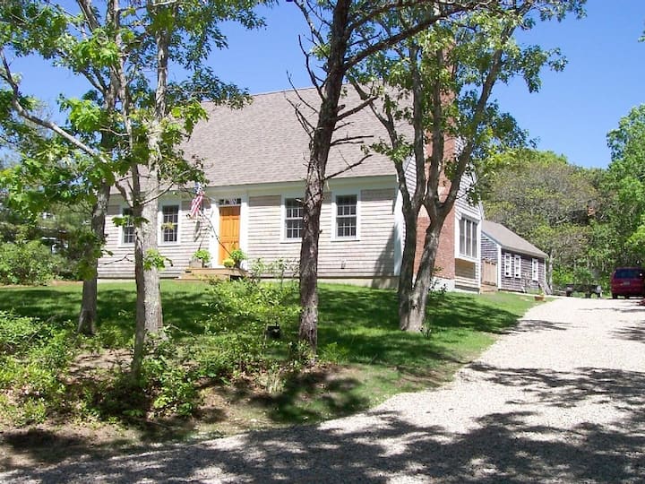 Chatham -Walk To Gorgeous Nantucket Sound Beaches! - Chatham, MA