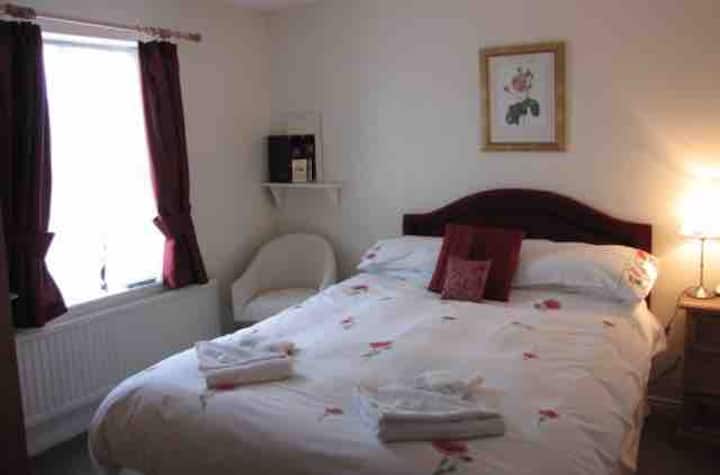 Private Room Within A Traditional Guest House - Thirsk