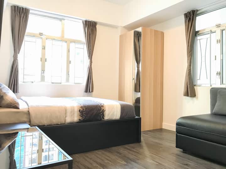 Bright Studio Room 1 Min To Tst Mtr  (5.3) - Hongkong