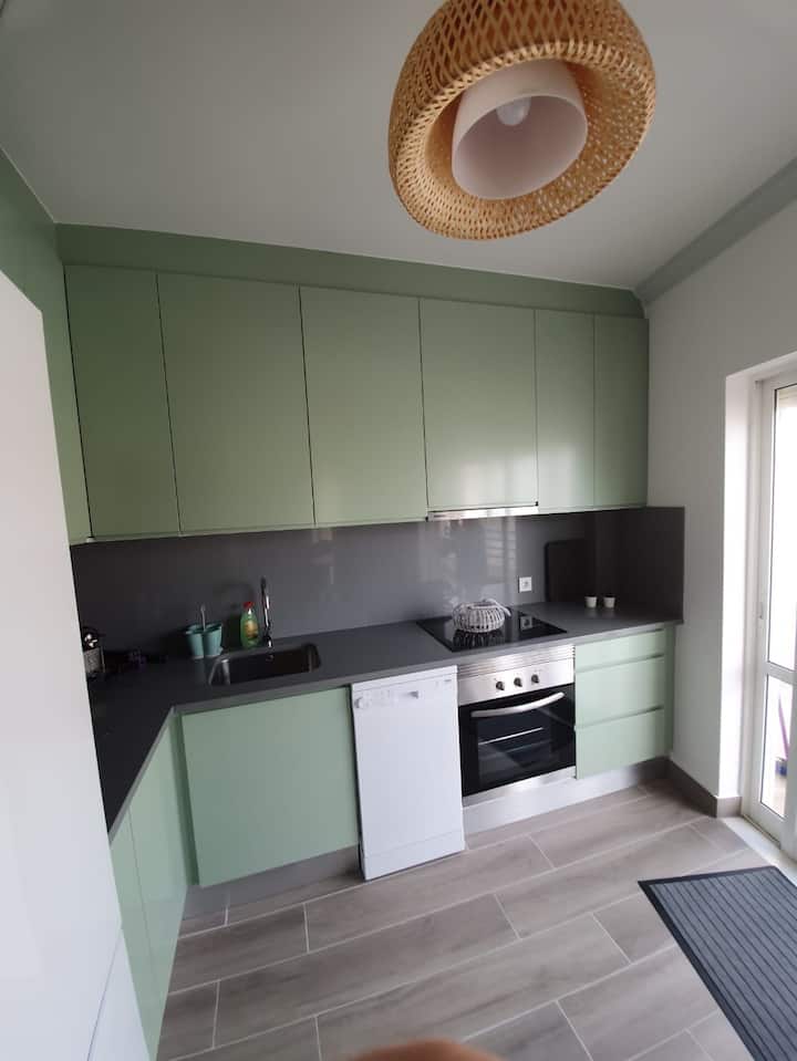 Très Bel Appartement Quarteira
150m De La Mer Wifi - Quarteira