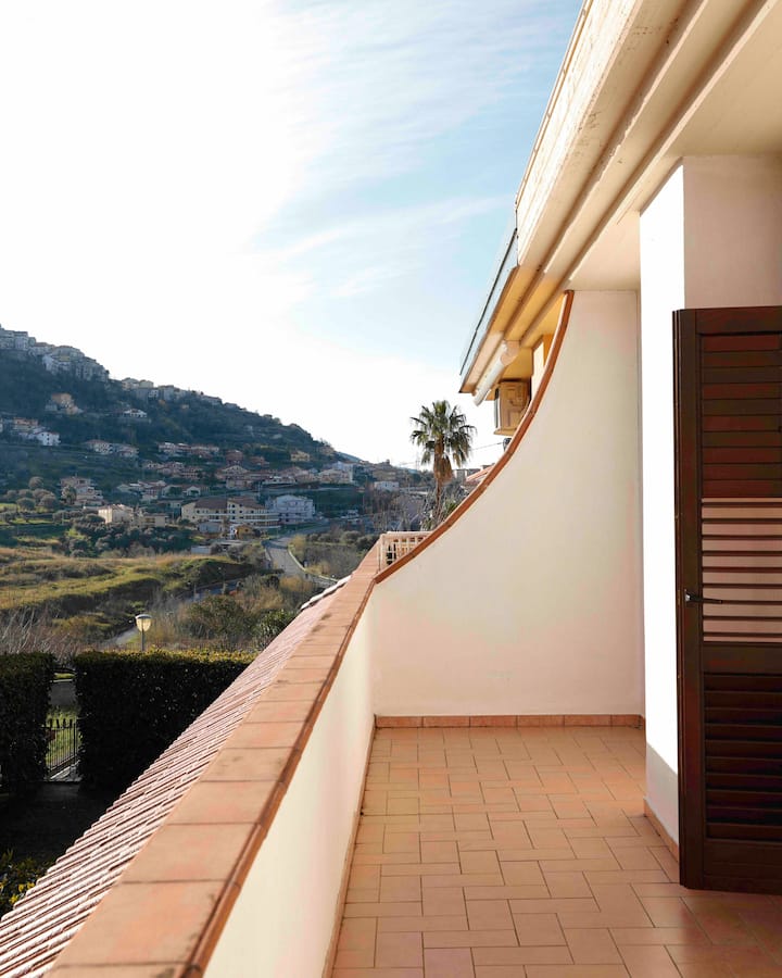 3 Bedroom Villa With Pool - Italy