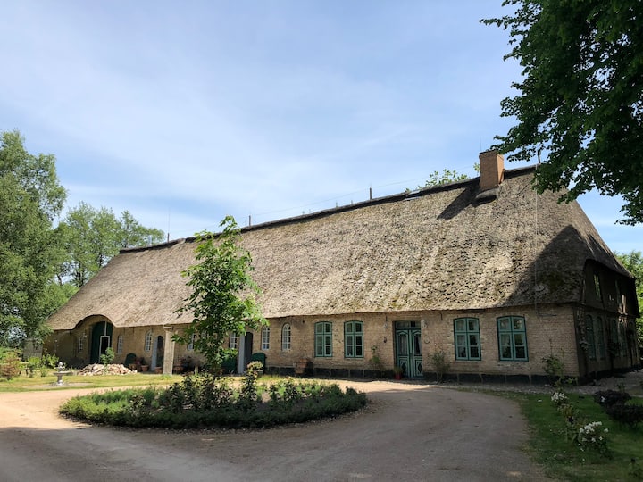 Haus Stamp Ein Paradies Für Menschen Und Tiere. - Schleswig-Holstein