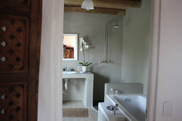 Ashbourne Balcony Suite - Hazyview