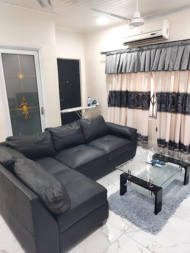 Home Away From Home,best Place For Holiday Or Work - Kumasi