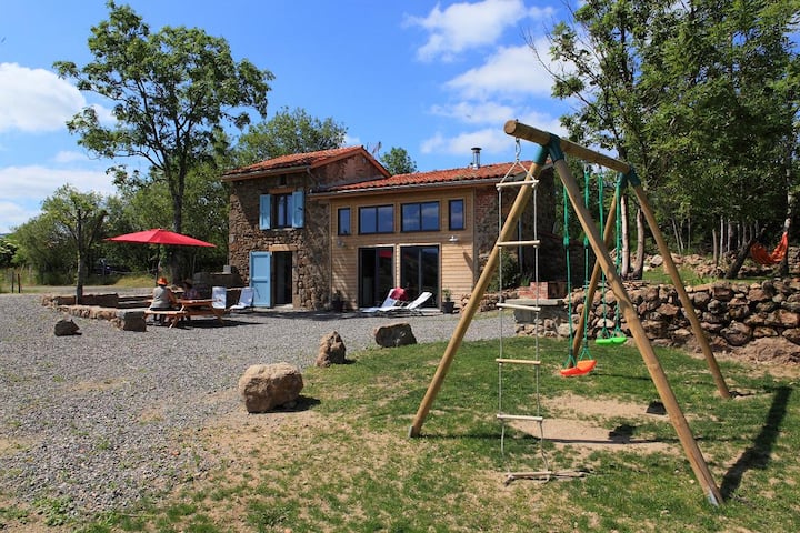 Gîte Contemporain Neuf : Sauna,balnéo,four à Pain - Chalmazel