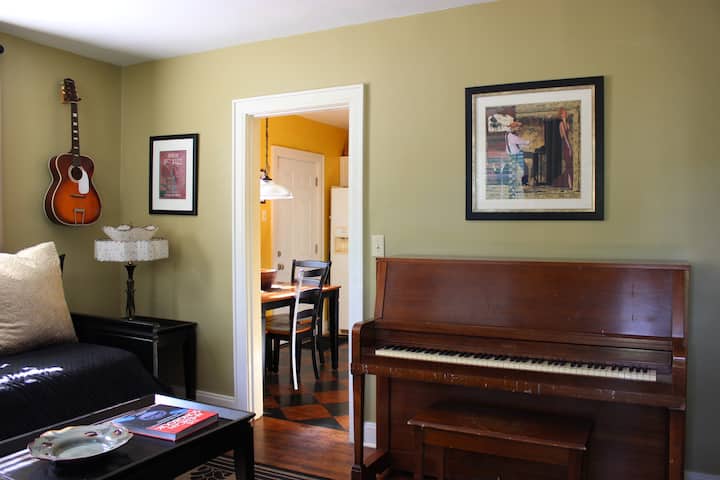 East Nashville Writer's Retreat - Nashville, TN