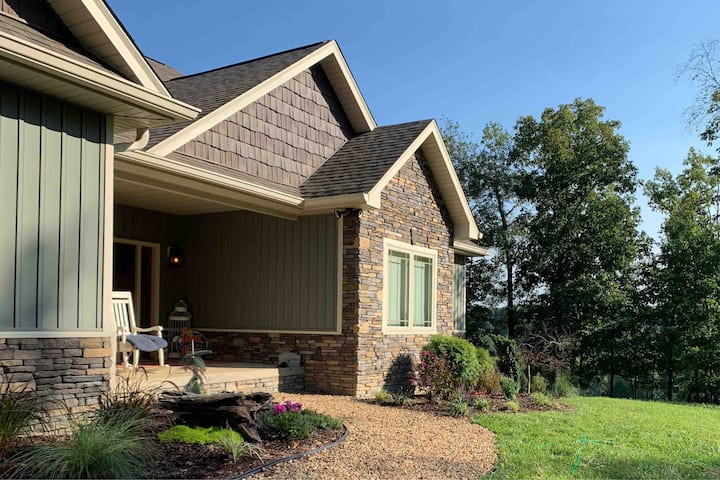 Custom House Near Bristol Motor Speedway - Bristol, TN