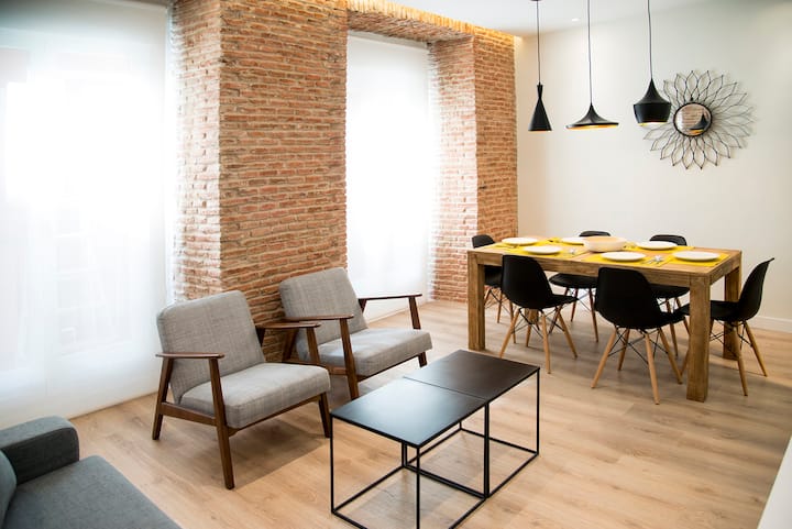 Stylish Flat In Malasaña - Chueca
