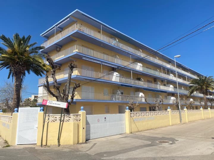 Una Perla Al Frente Del Mar - Ondara