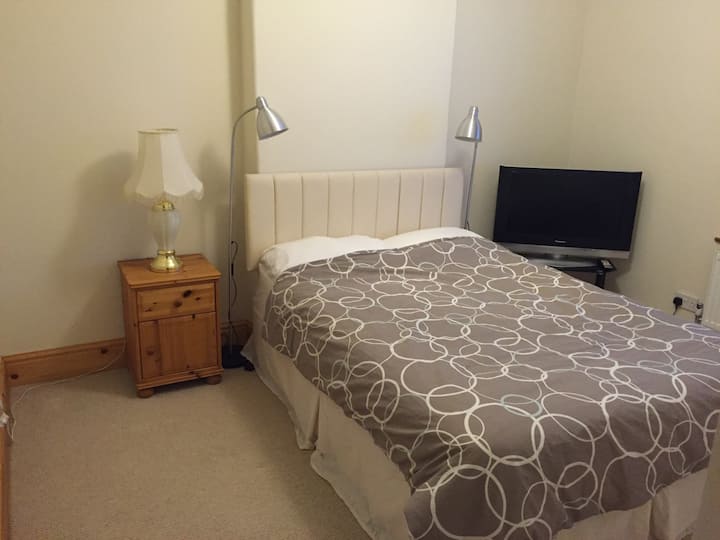 Private Double Room To Let - Shaftesbury
