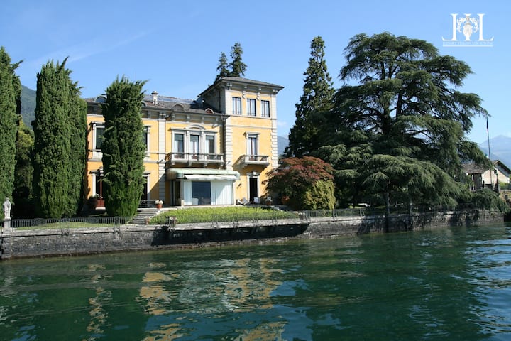 Elegant Lakeside Villa With Pool And Boathouse - Domaso
