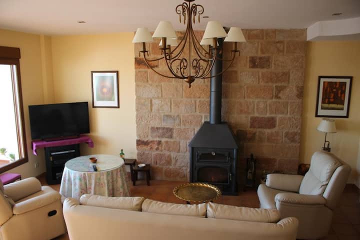 La Casa De Baños - 4 Dormitorios - Bailén
