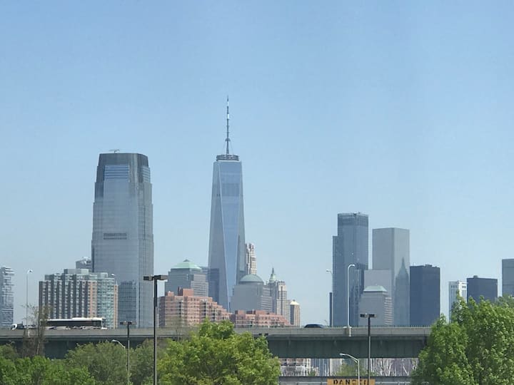 Private Apartment With Nyc Views Right Outside Nyc - Jersey City, NJ