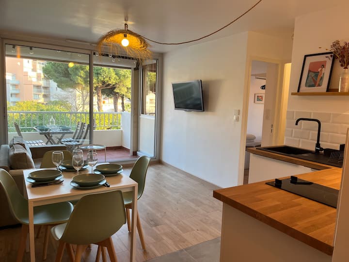 T2 Bohème Au Port, Climatisé, Piscine, 500m Mer - Grau d'Agde