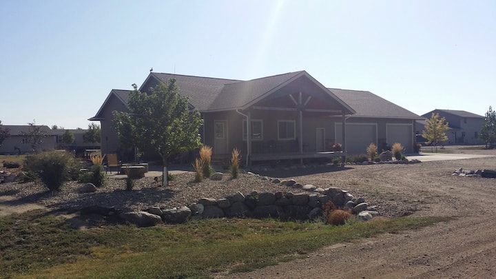 2 Bedroom Entire House Hunting/fishing Escape - Lake Oahe