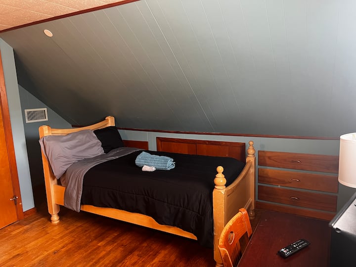 Cheerful Room Located Close To Tcnj Us-2 - Trenton, NJ