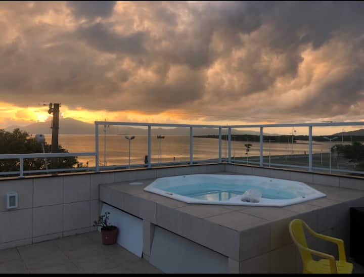 Vista Maravilhosa Para Praia E Morro Do Cambirela - Palhoça