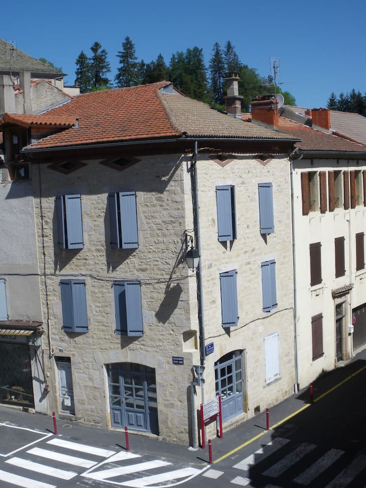 Appartement 4 Pers Meublé & Neuf - Lac de Naussac