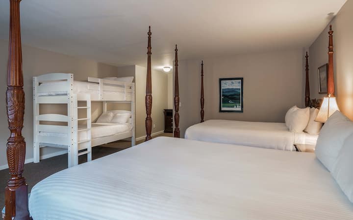 Standard Family Room In Boutique Vermont Hotel - Woodstock, VT