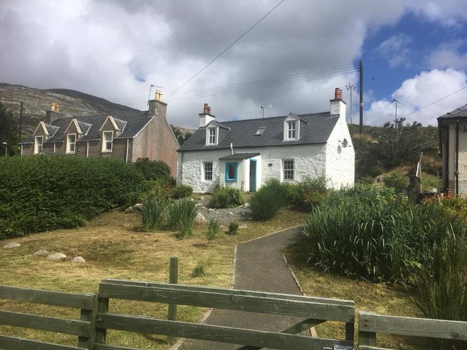 Kelpie Cottage, Tarbert, Harris - Cottages for Rent in Tarbert ...