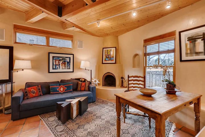 Updated Condo Walk To Plaza With Air Conditioning - Santa Fe