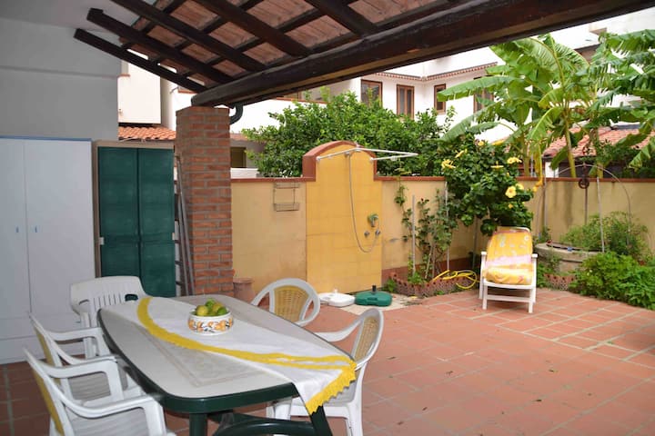 Mimosa - Apartment & Garden, 50 Mts From The Beach - Terme Vigliatore