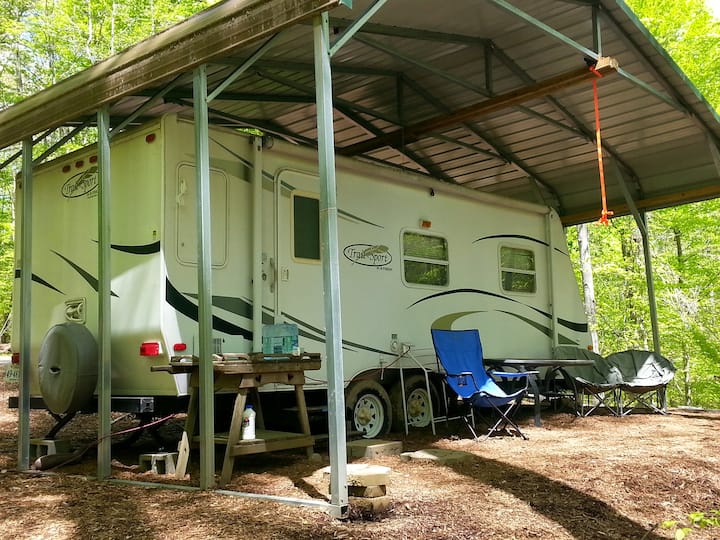 Nature Retreat Trailer Camping - Fredericksburg, VA