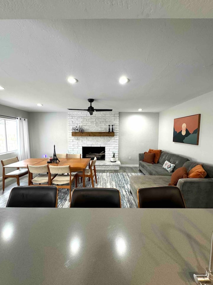 Gorgeous Private Bedroom(with Own Lock To Room) - Tempe, AZ