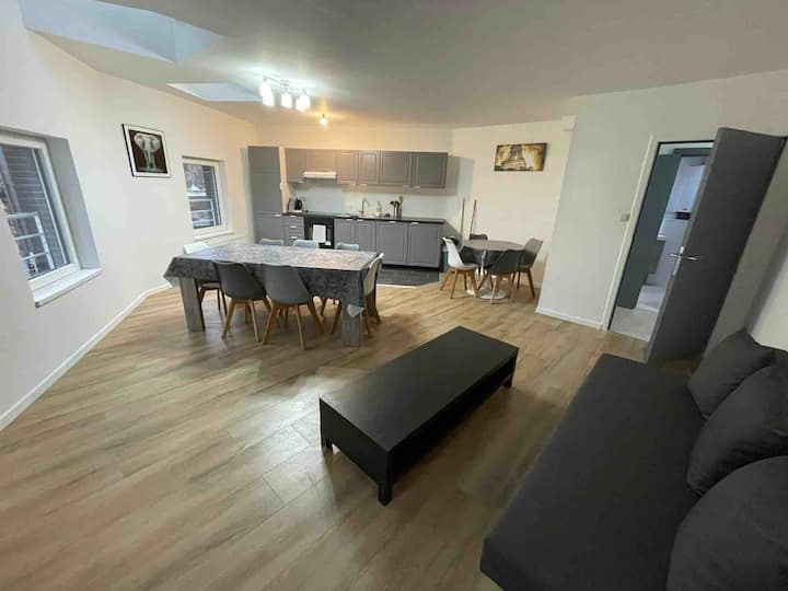 Cozy Big Apartment - Waterloo