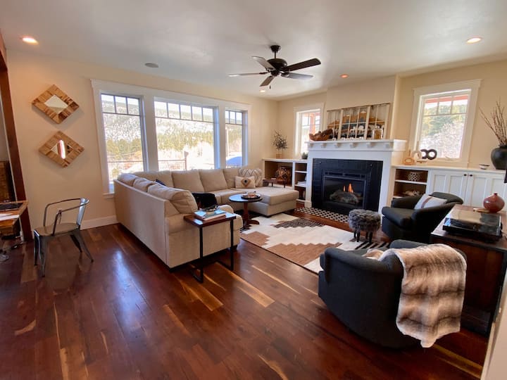 Boatie's Durango View: Your Mountain Town Retreat! - Durango, CO