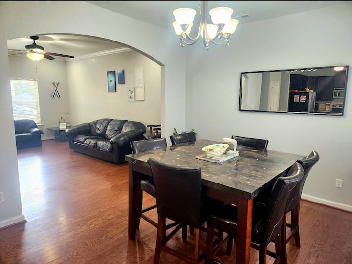 4br Vacation Home Near The Beach - Virginia Beach