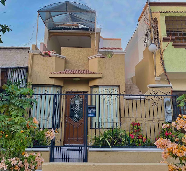 Casa Grande En El Centro De La Paz - 라파스