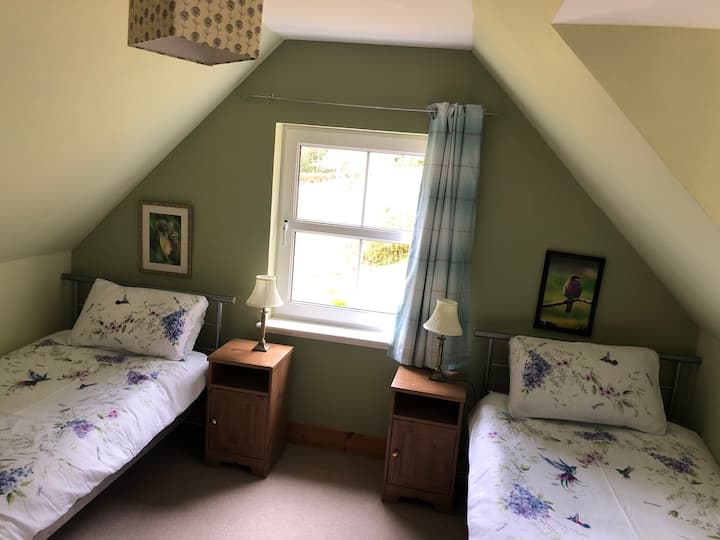 Foresters Lodge Near Loch Ness (Twin En-suite Room - Loch Ness