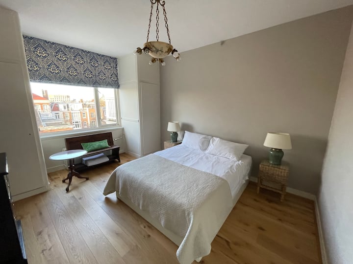 Den Haag Top Floor Private Room - The Hague