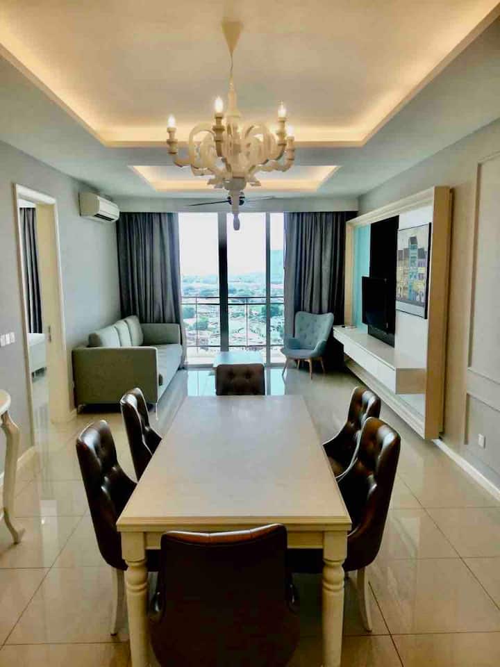Cozy 3-bedroom Apartment With Pool - Malacca