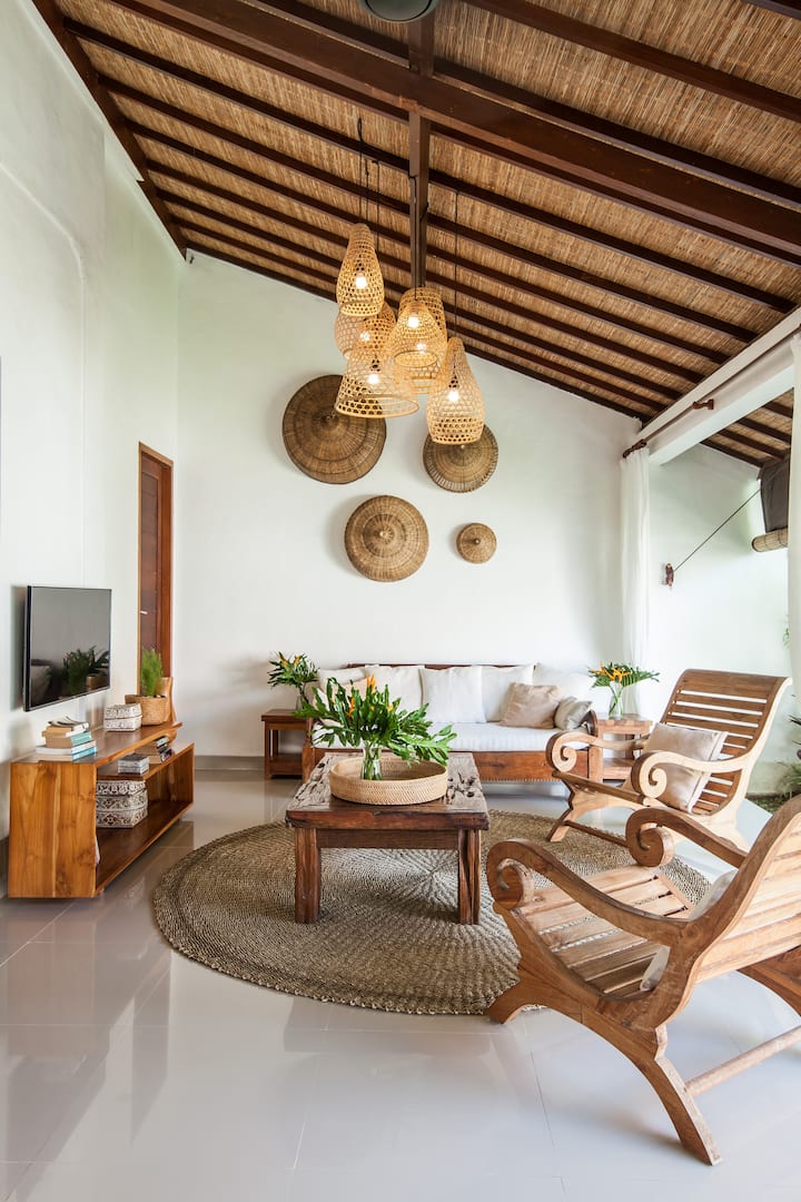 Boutique 3 Bedrooms Villa In The Heart Of Seminyak - Kuta