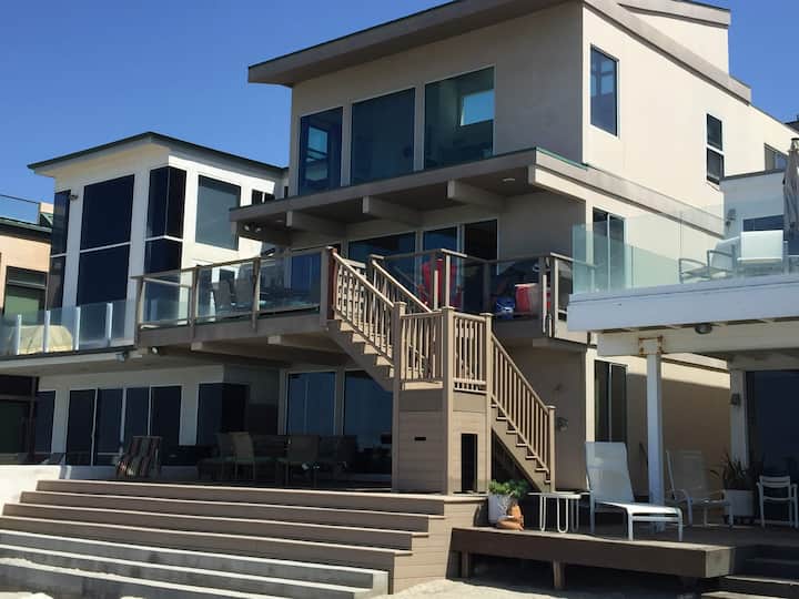 On The Beach In Doheny (Upper Two Floors) 5bd 3ba - Dana Point, CA