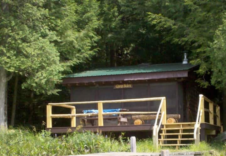 Classic Adirondack Waterfront Housekeeping Cabin - Saranac Lake, NY