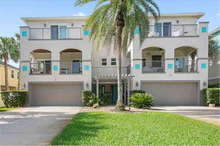 Townhouse Beach Rental Steps From The Ocean - Jacksonville Beach, FL