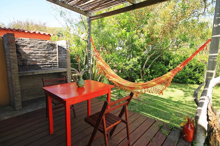 Cabaña A Metros Del Mar Con Jardín Y Parrillero - Castillos