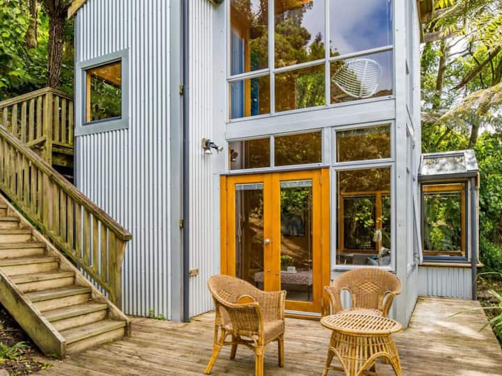 Treehouse Studio - Wellington