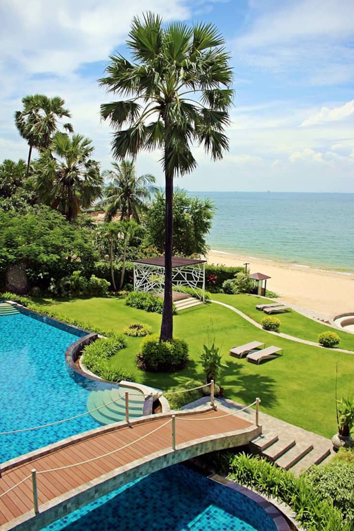 Private Beach. World-class Condo In Pattaya City - Pattaya City